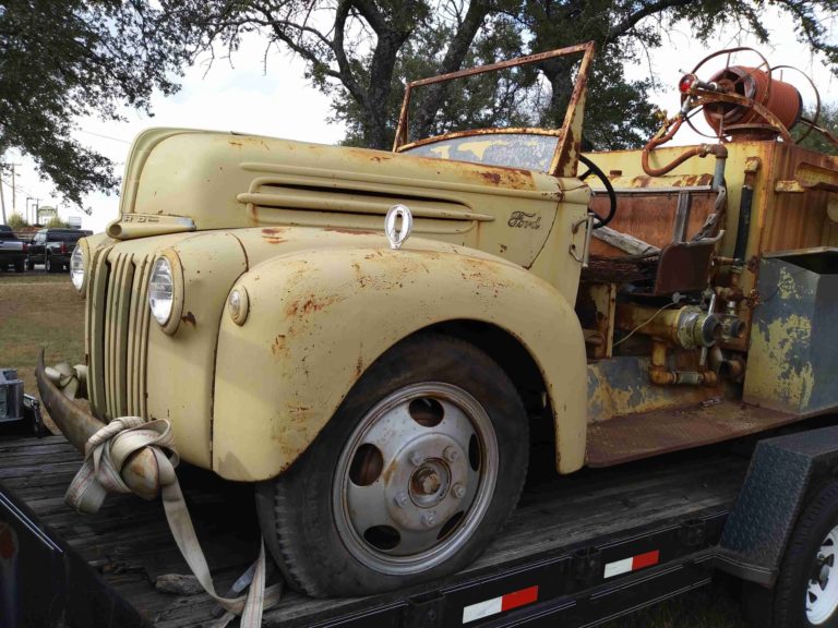 1947 Ford Antique Fire truck (U0718) | Fenton Fire