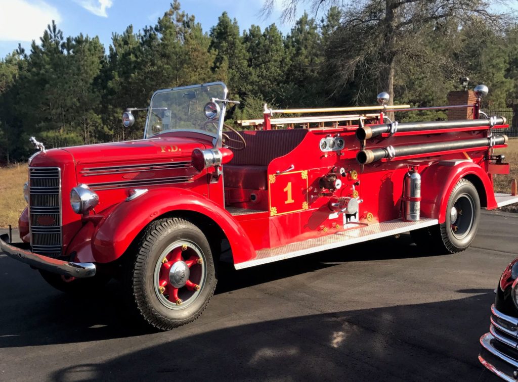 1945 Mack Pumper (U0809) | Fenton Fire