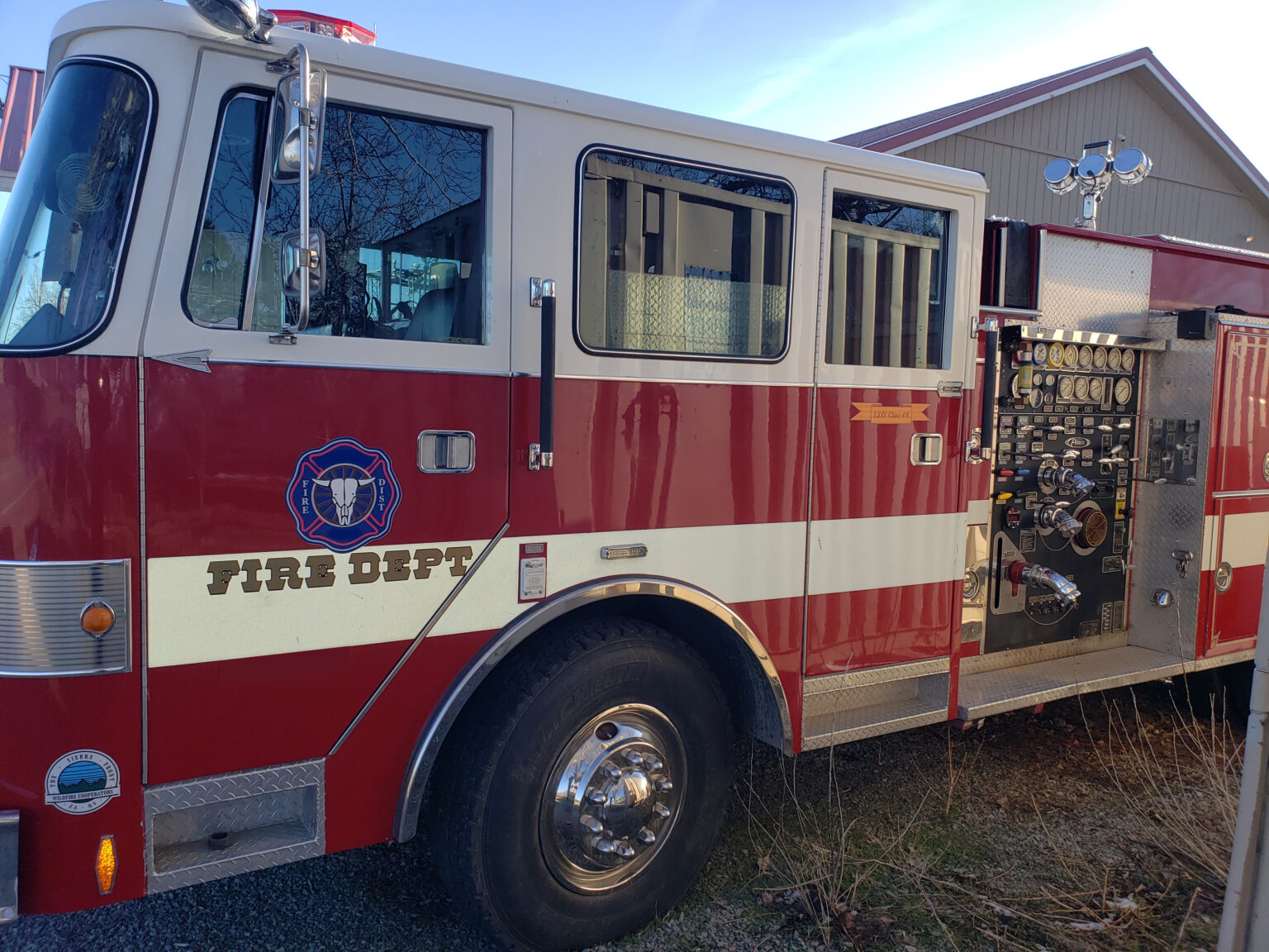 1990 Pierce Arrow 4x4 Pumper 1500/750 (E4269) | Fenton Fire