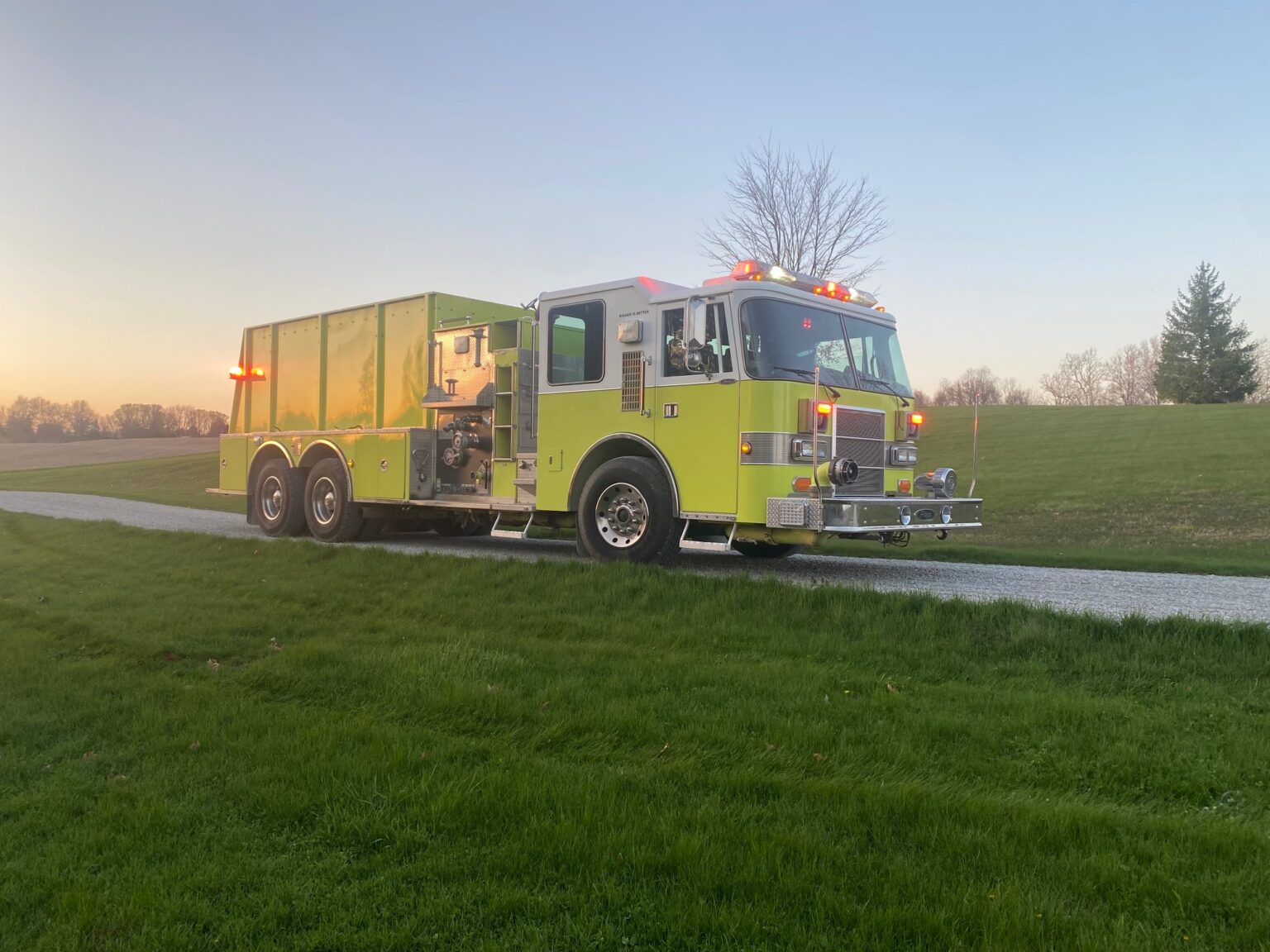 1996 Pierce Pumper Tanker 2000/2500 (T1291) | Fenton Fire