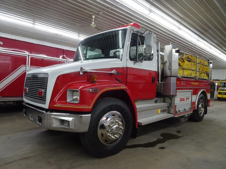 1995 Freightliner FL70 Tanker 250/2000 (T1312) | Fenton Fire
