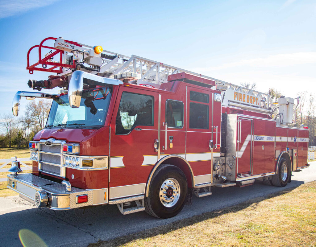 2010 Pierce Velocity Quint 1500/500 (Q1204) | Fenton Fire