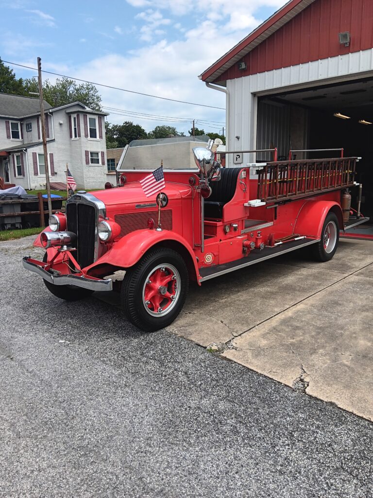 1934 White Antique Fire Truck (U0923) | Fenton Fire