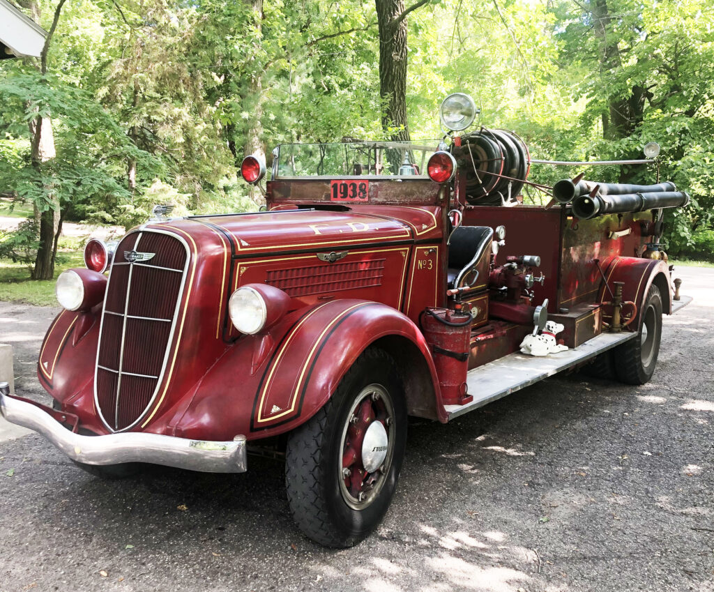 1937 Studebaker Fire Truck ALL ORIGINAL(U0929) | Fenton Fire