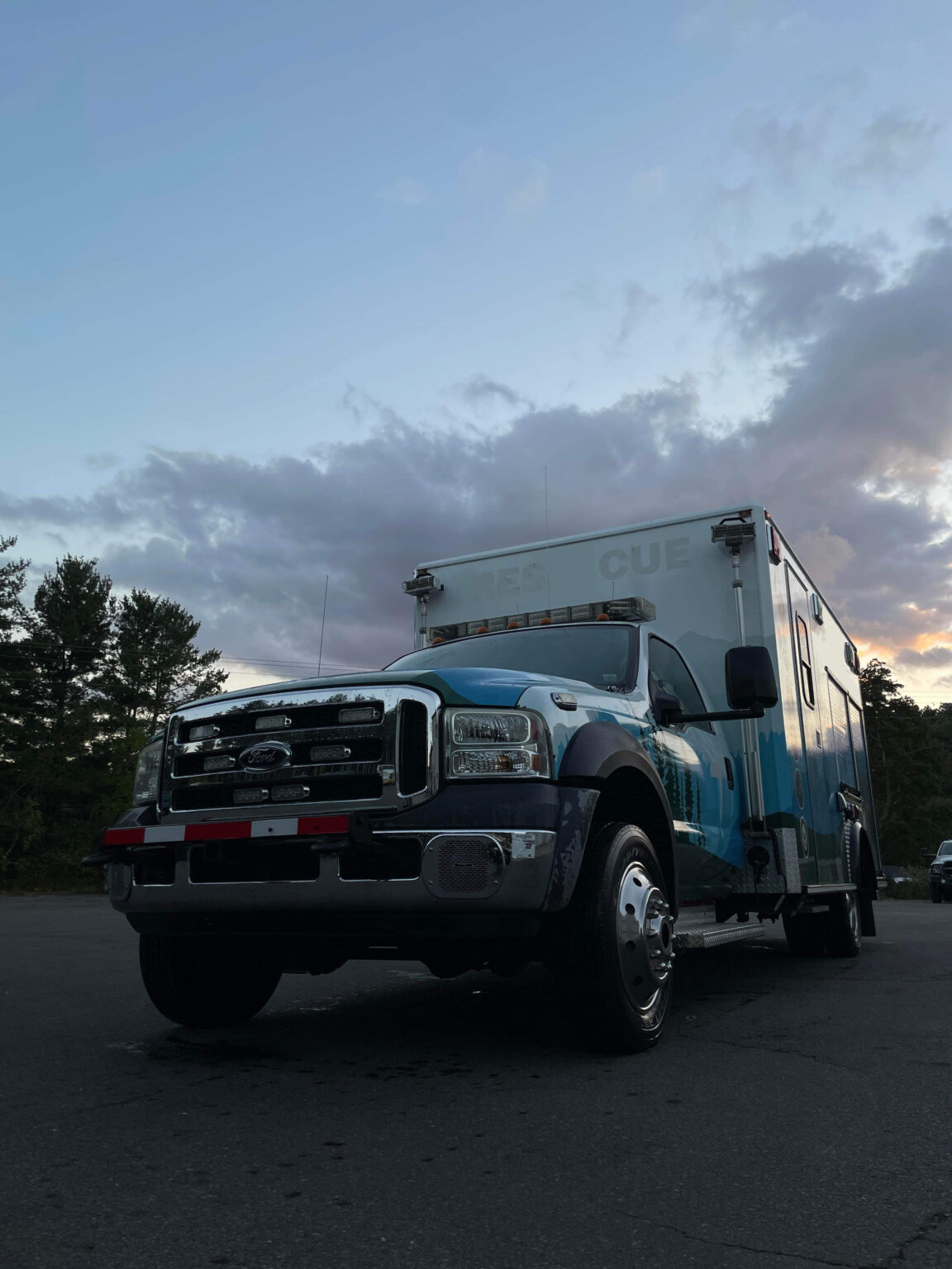 2007 Ford F550 4x4 Ambulance (R2345) | Fenton Fire