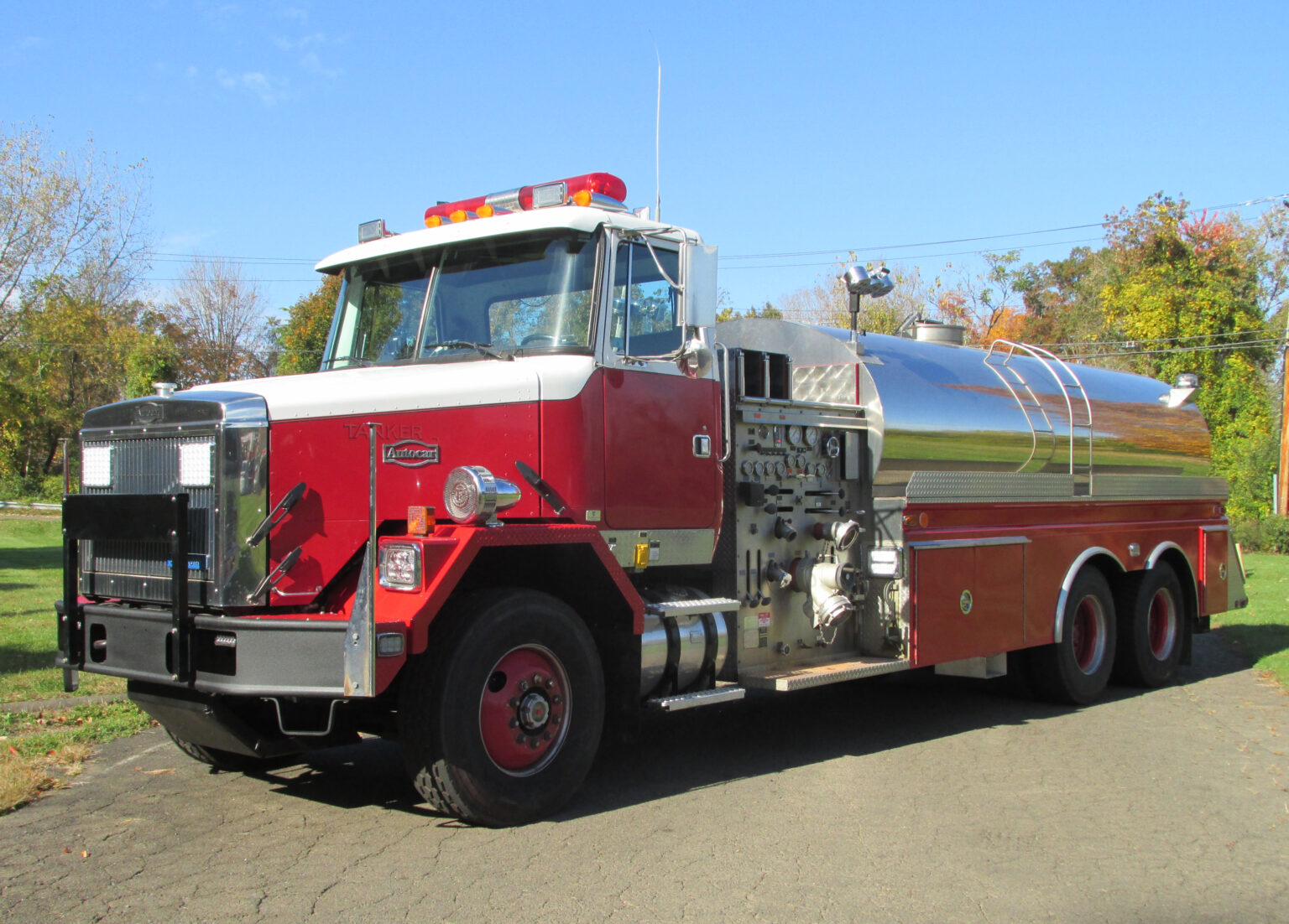 1991 4 Guys Autocar Pumper Tanker 1500/3500 (T1374) | Fenton Fire