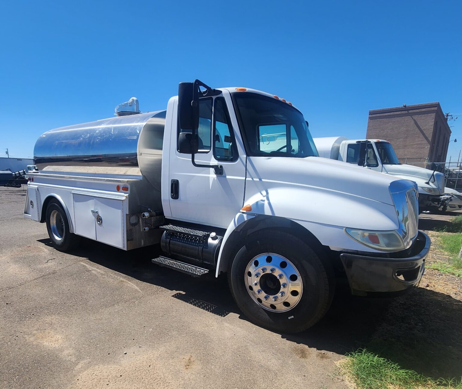 2006 International Tanker 525/1800 (T1383) | Fenton Fire
