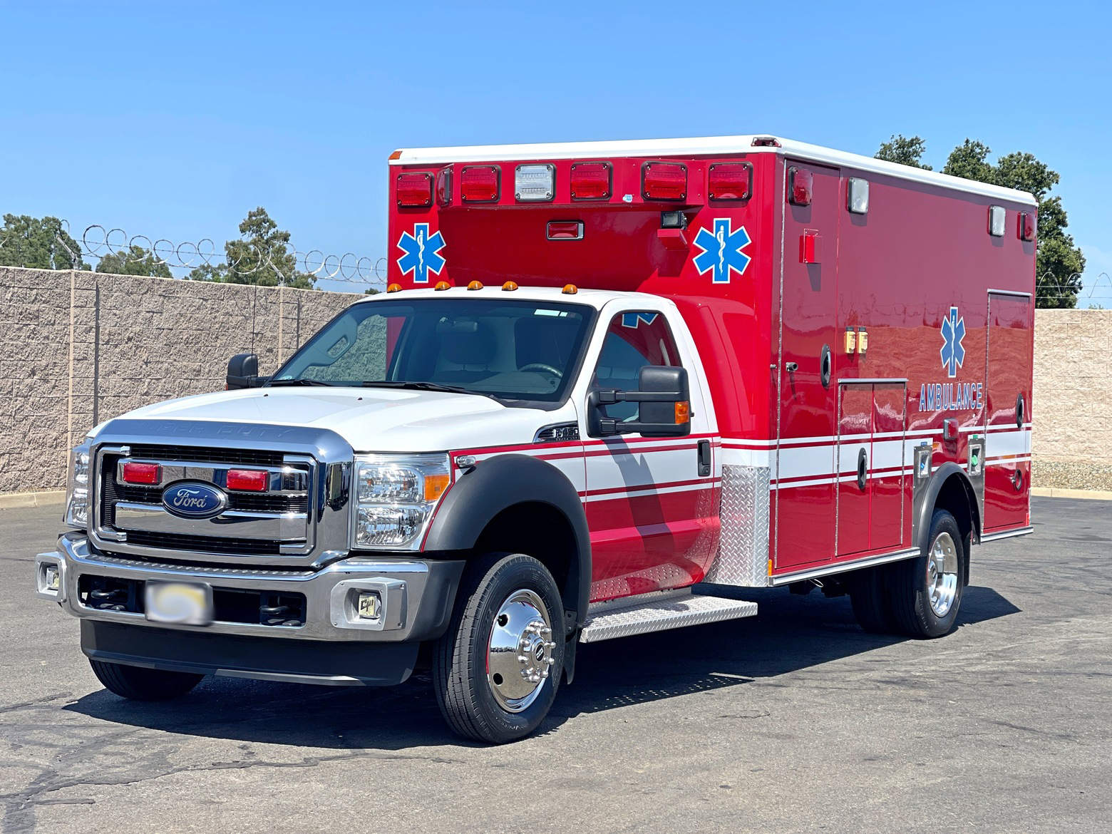 2013 Ford F450 Ambulance (R2363) | Fenton Fire