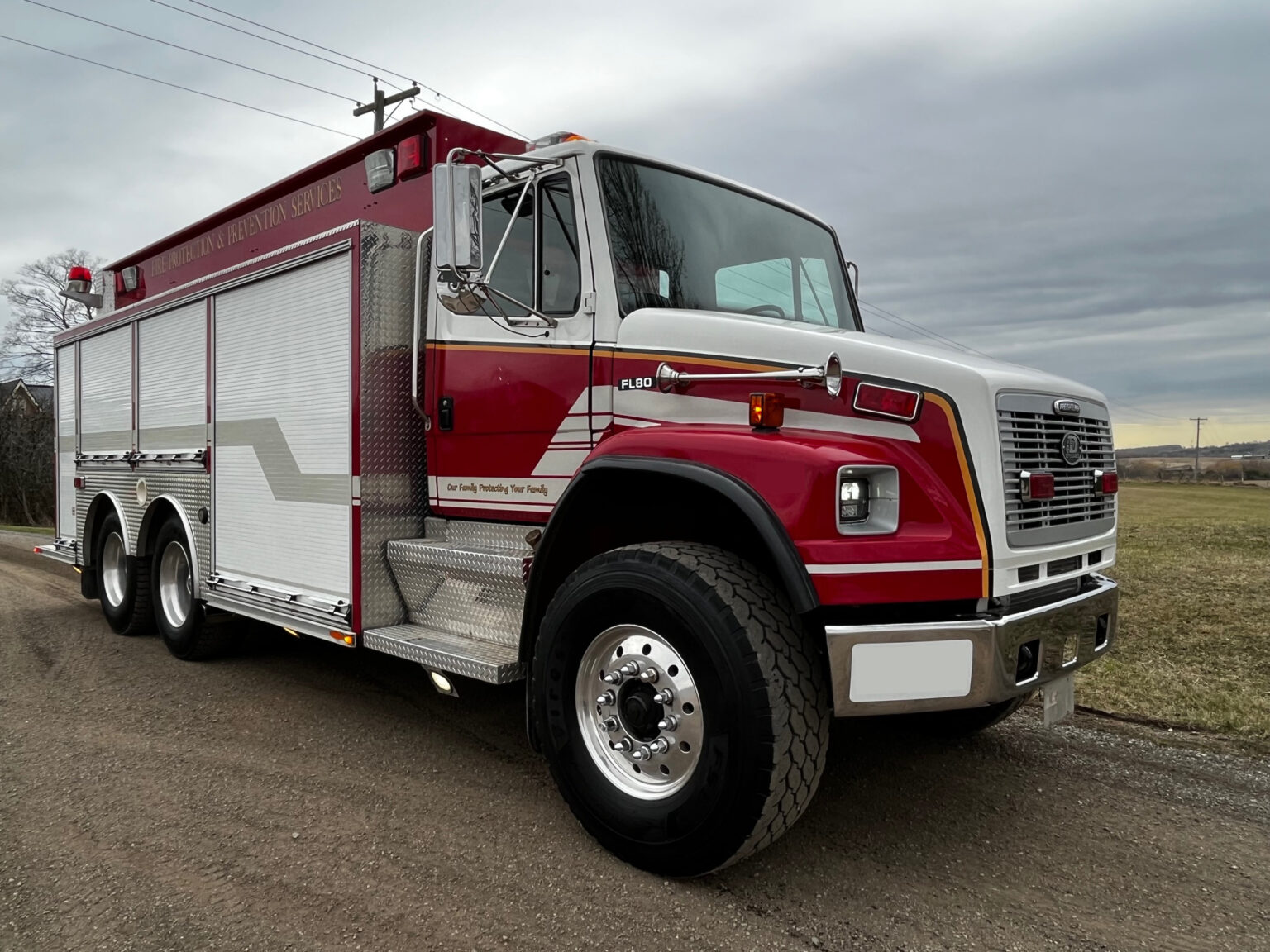 2003 Freightliner 3000 Gallon Tandem Tanker (T1406) | Fenton Fire