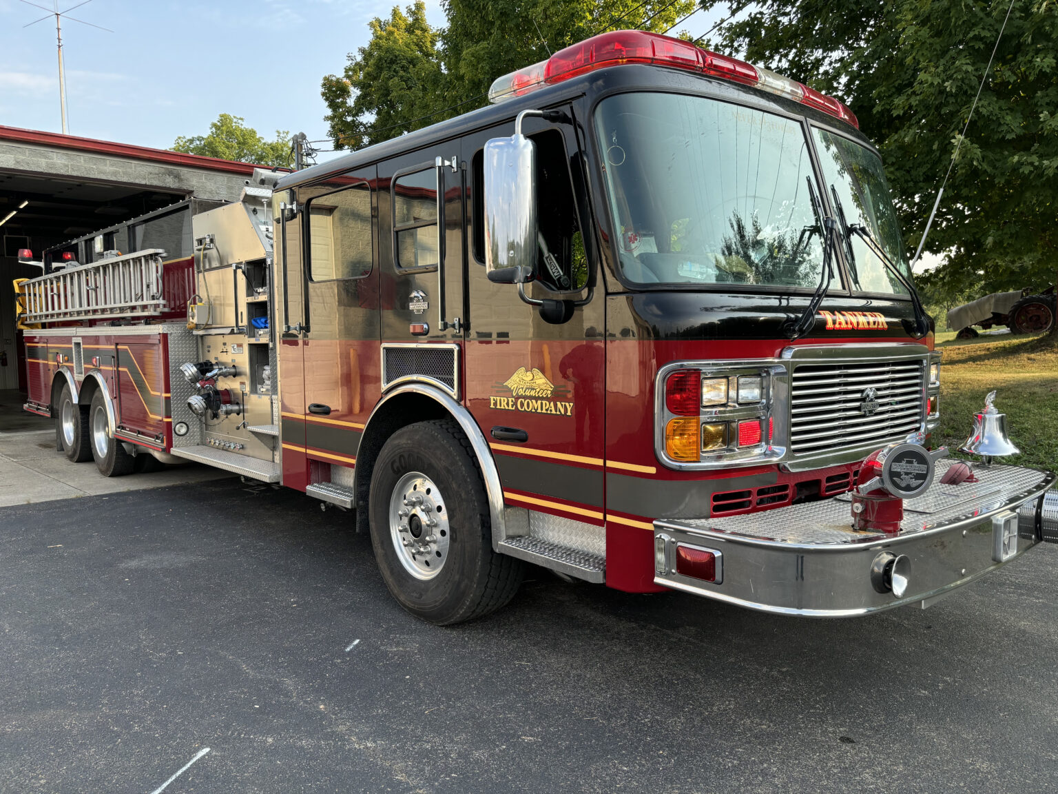 2005 American Lafrance Pumper Tanker 2000/2500 (T1451) | Fenton Fire