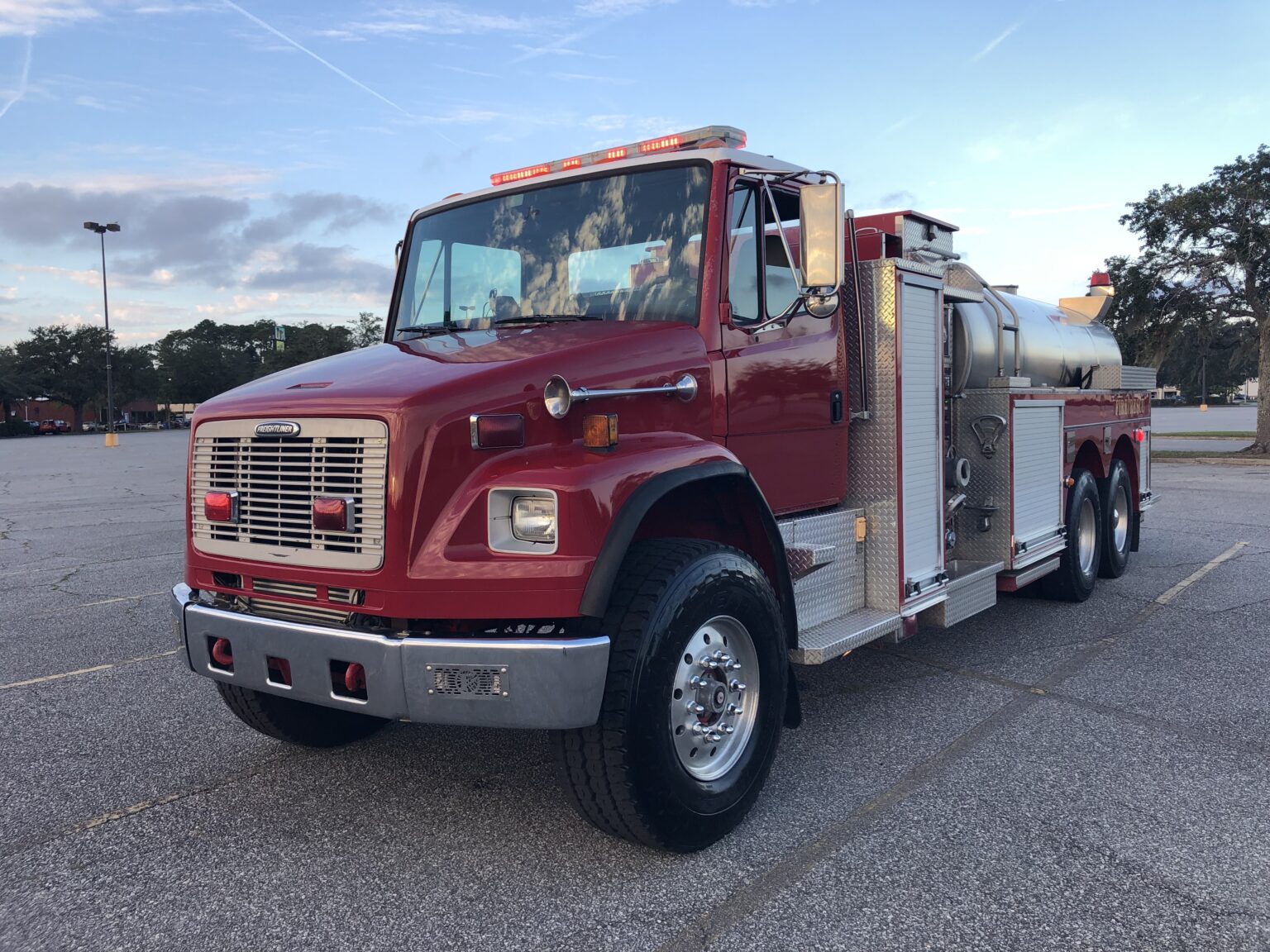2004 Freightliner Pierce Pumper Tanker 750/3000 (T1466) | Fenton Fire