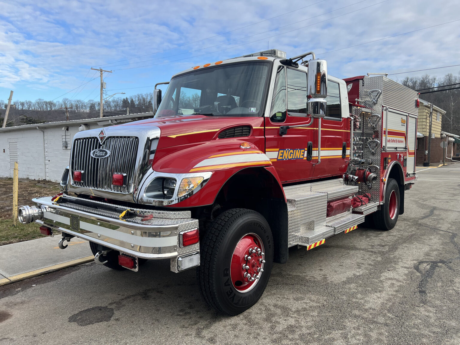 2005 Pierce International 4x4 Wildland 1000/500/Foam (W1463) | Fenton Fire
