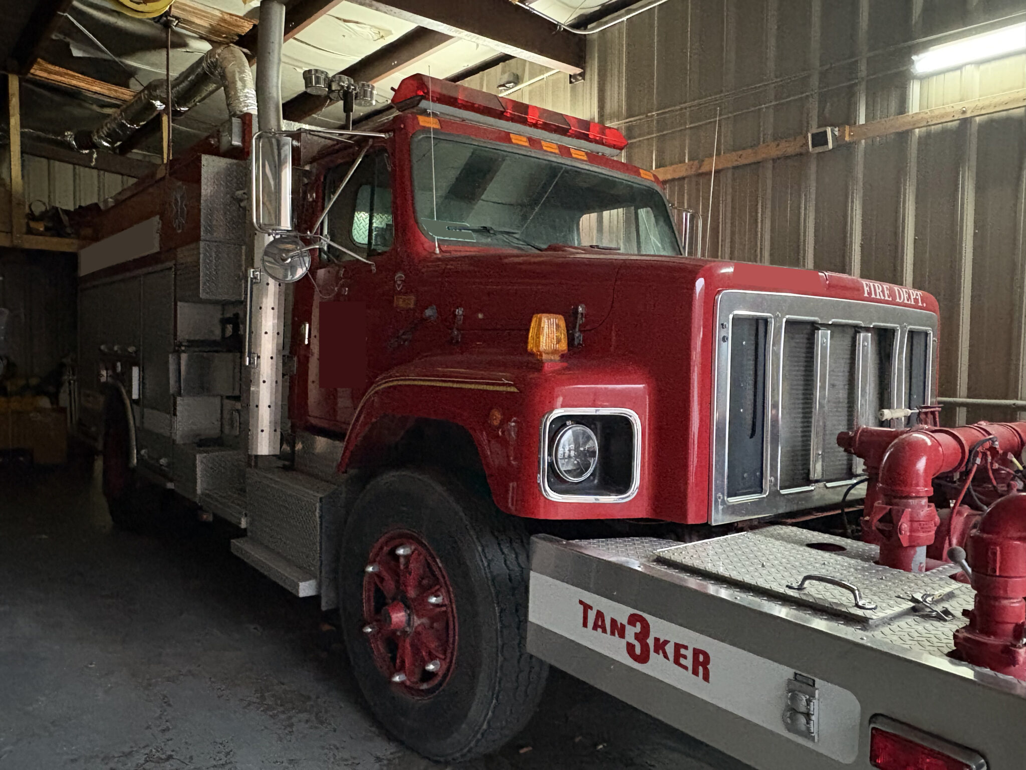 1995 International Pumper Tanker 1500/1500 (T1488) | Fenton Fire